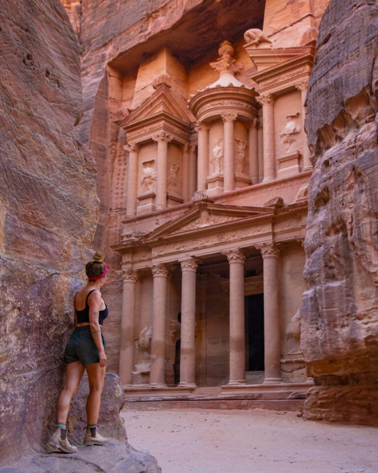 Hiking Petra in 2 days: Backdoor Trail & the secret Al Madras Trail ⋆ ...